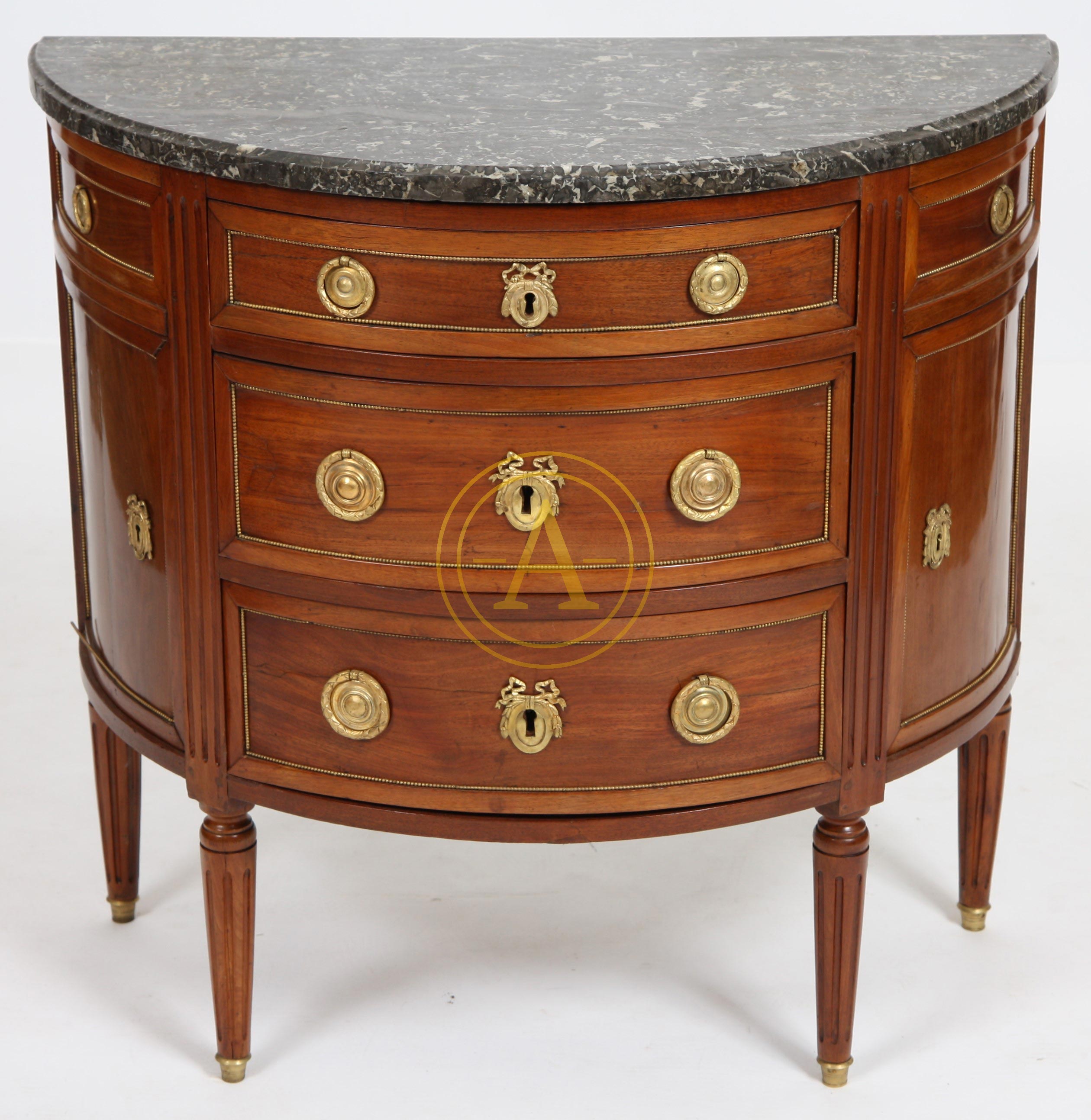 COMMODE DEMI-LUNE LOUIS XVI - Antiques Trade Gallery